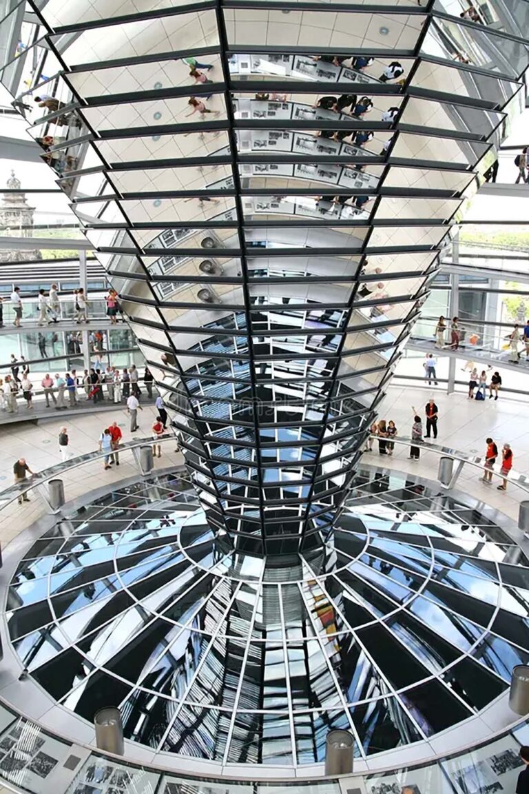 Norman Foster: Arquitecto, arquitectura moderna All Wall and Floor